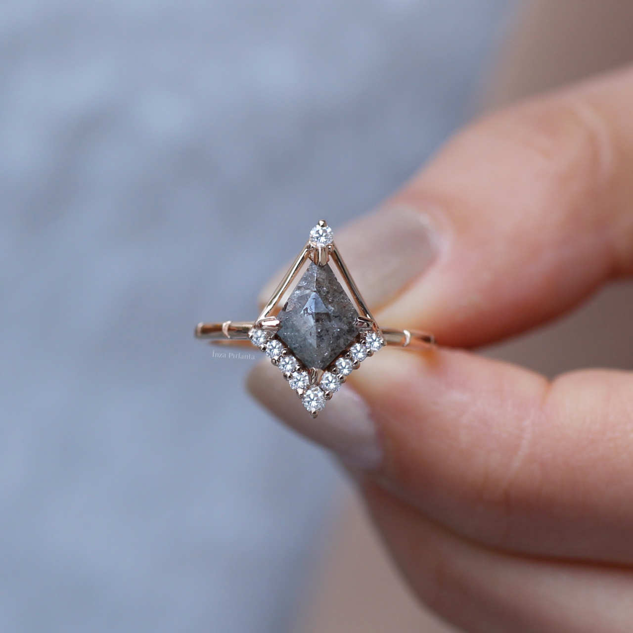 Özel Tasarım Ham Elmas & Pırlanta Yüzük